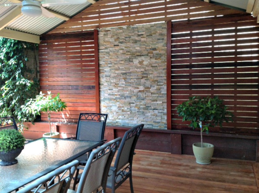 3 types of feature screens for your backyard - Top Shelf Carpentry